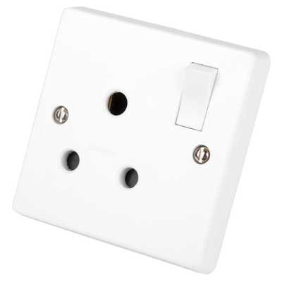 15A 1 Gang Single Shuttered Switched Socket White | CEF