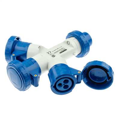 Gewiss 16A 2P+E 230V 3 Way Socket Outlet IP67 (GW64024) | CEF