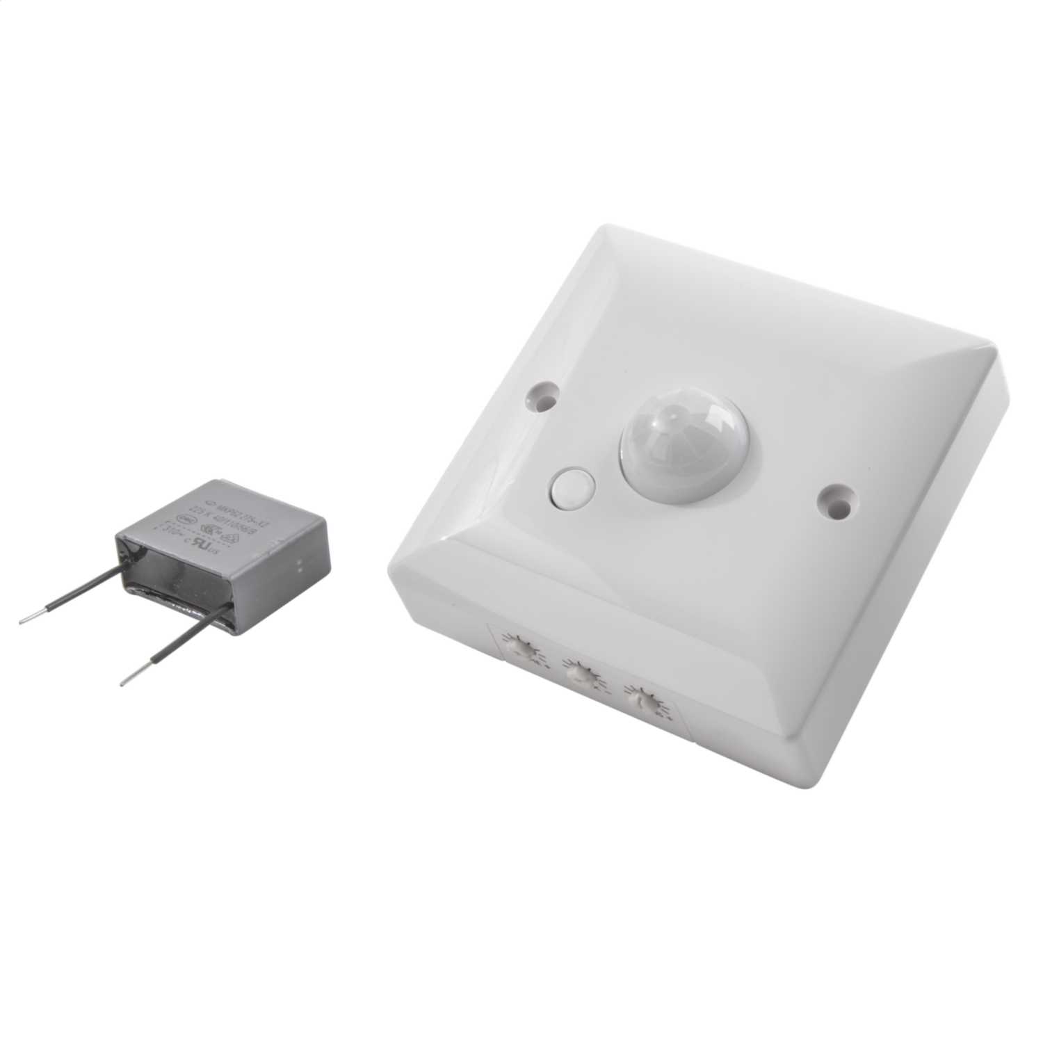 Danlers Wall Mounted PIR Occupancy Switch White (WAPIR) | CEF