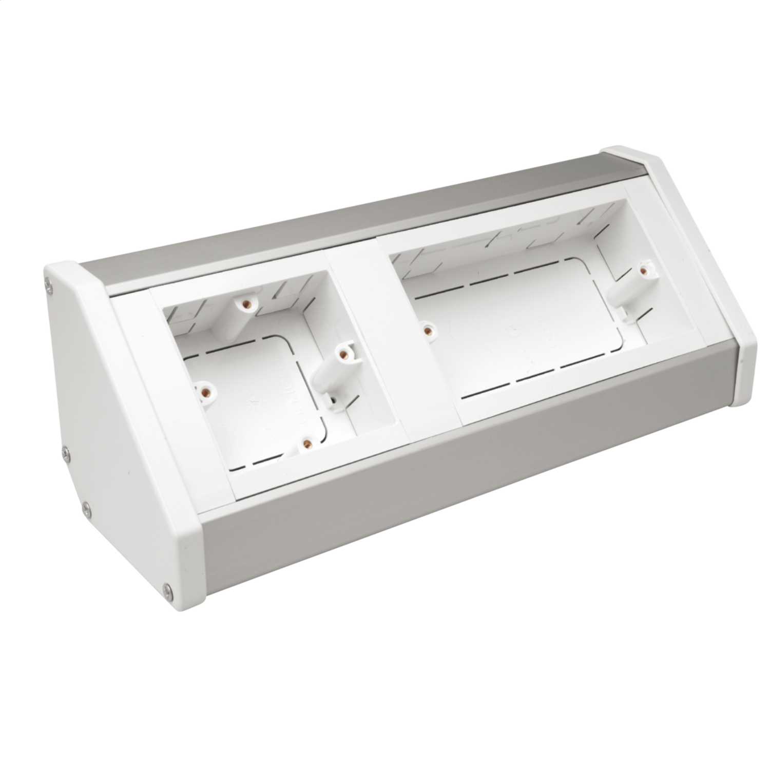 Marco 3 Gang Bench Trunking Unit White Powder Coated (Sold in 1's ...